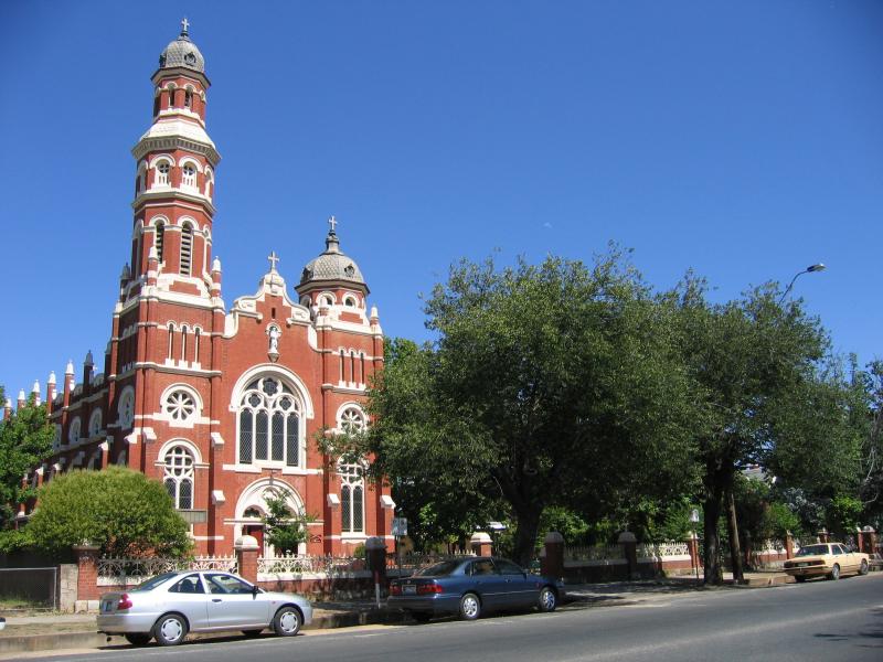 Benalla photos - Travel Victoria: accommodation & visitor guide