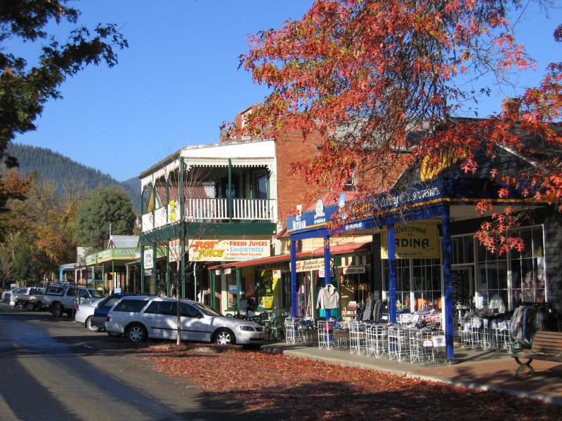 Bright photos - Travel Victoria: accommodation & visitor guide