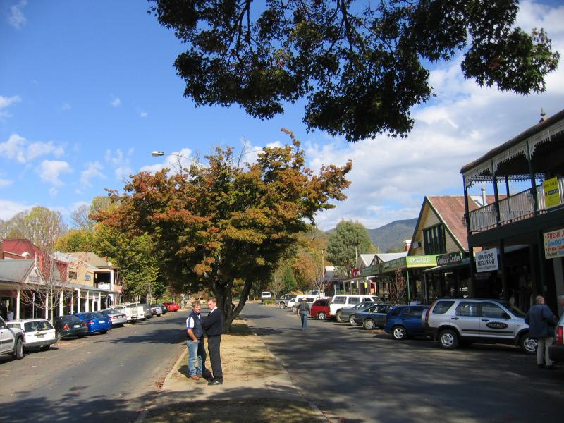 Bright photos - Travel Victoria: accommodation & visitor guide