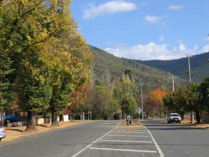 Bright photos - Travel Victoria: accommodation & visitor guide