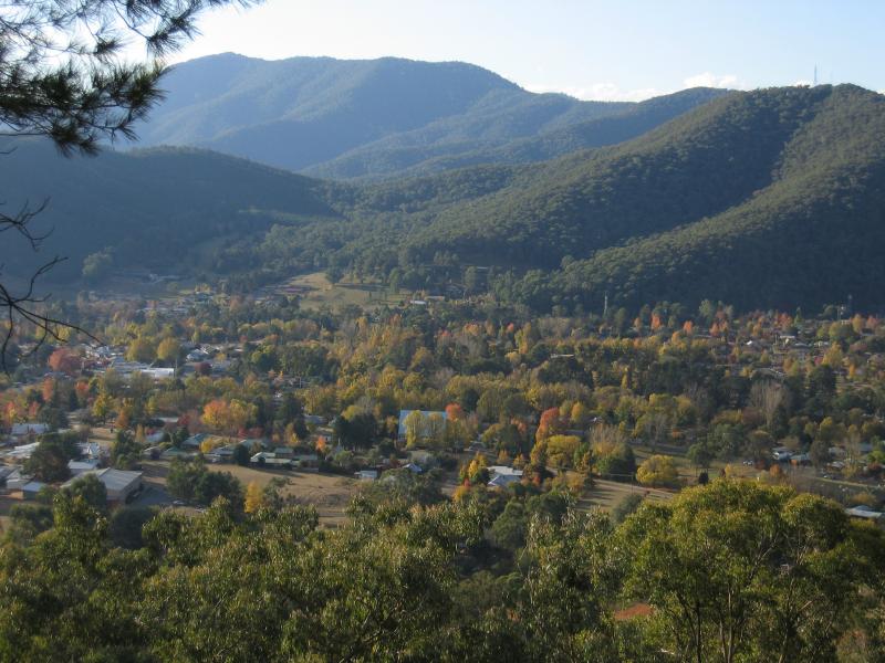 Bright photos - Travel Victoria: accommodation & visitor guide