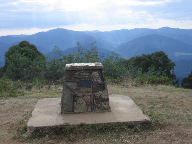 Bright photos - Travel Victoria: accommodation & visitor guide