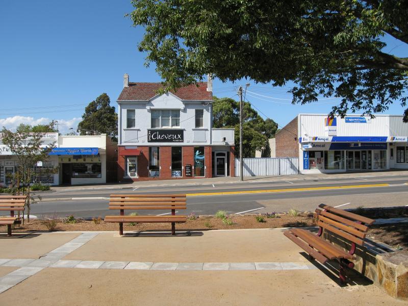 Drouin photos - Travel Victoria: accommodation & visitor guide