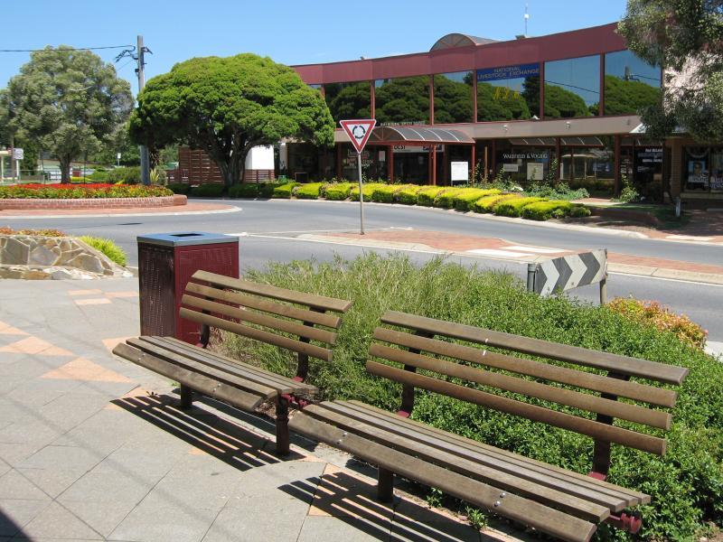 Drouin photos - Travel Victoria: accommodation & visitor guide