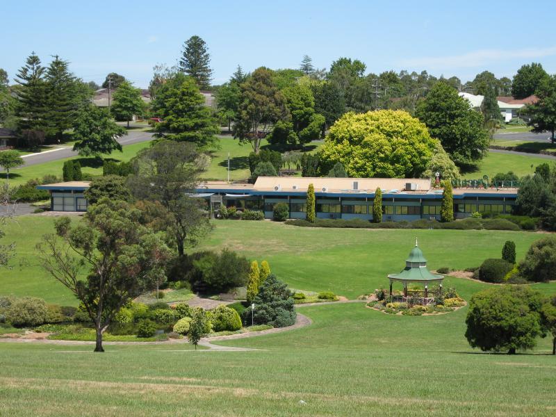 Drouin photos - Travel Victoria: accommodation & visitor guide