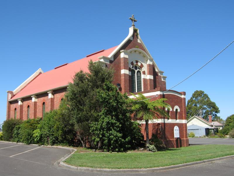 Drouin photos - Travel Victoria: accommodation & visitor guide