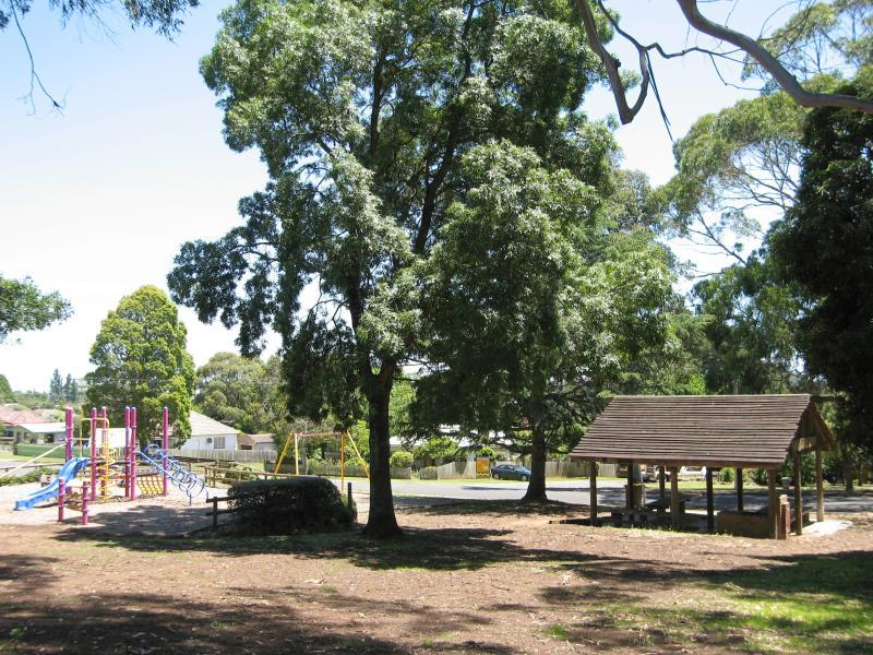 Drouin photos - Travel Victoria: accommodation & visitor guide