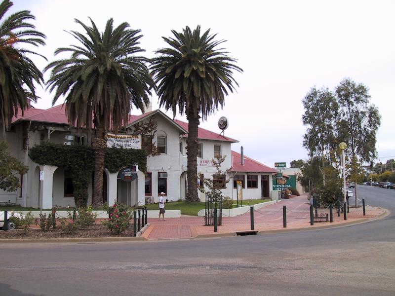 Robinvale photos - Travel Victoria: accommodation & visitor guide