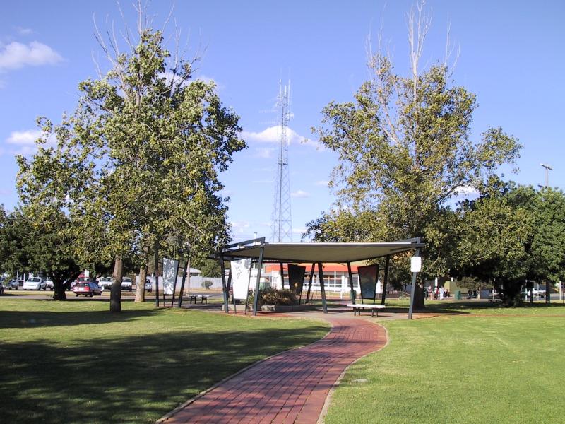 Robinvale photos - Travel Victoria: accommodation & visitor guide