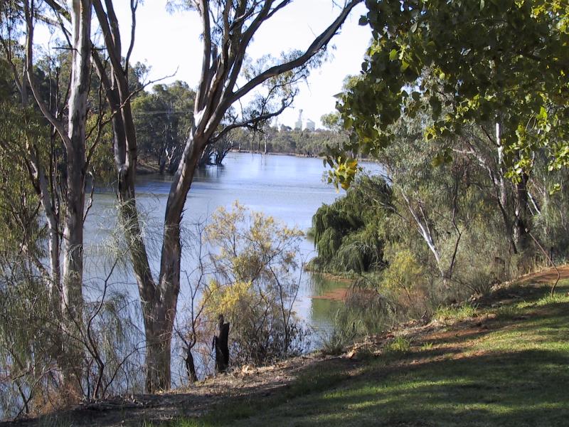 Robinvale photos - Travel Victoria: accommodation & visitor guide