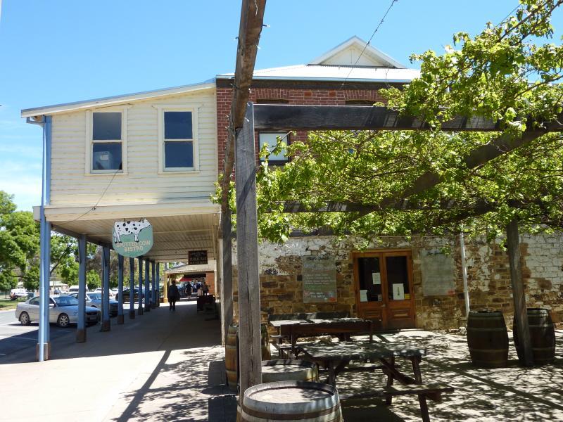 Yea photos - Travel Victoria: accommodation & visitor guide