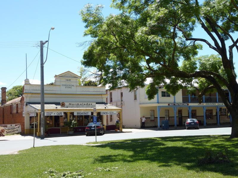 Yea photos - Travel Victoria: accommodation & visitor guide