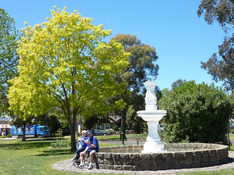 Yea photos - Travel Victoria: accommodation & visitor guide