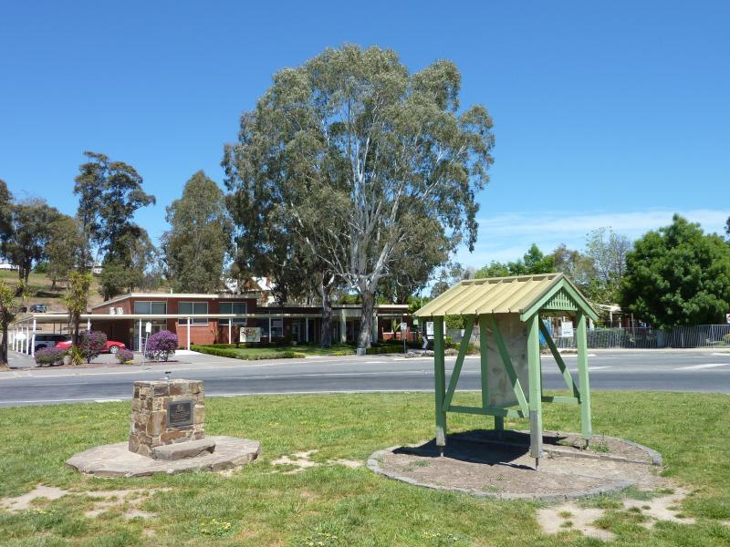 Yea photos - Travel Victoria: accommodation & visitor guide