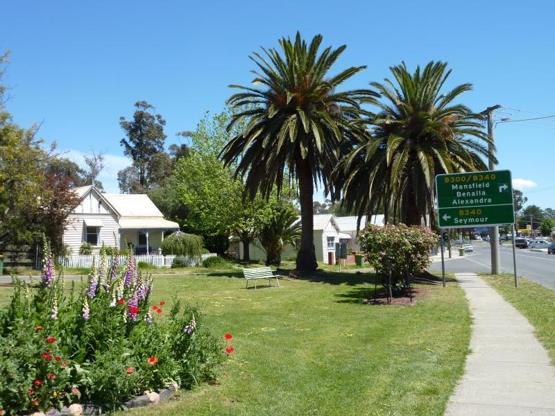 Yea photos - Travel Victoria: accommodation & visitor guide