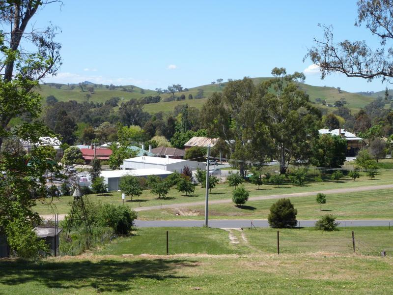 Yea photos - Travel Victoria: accommodation & visitor guide