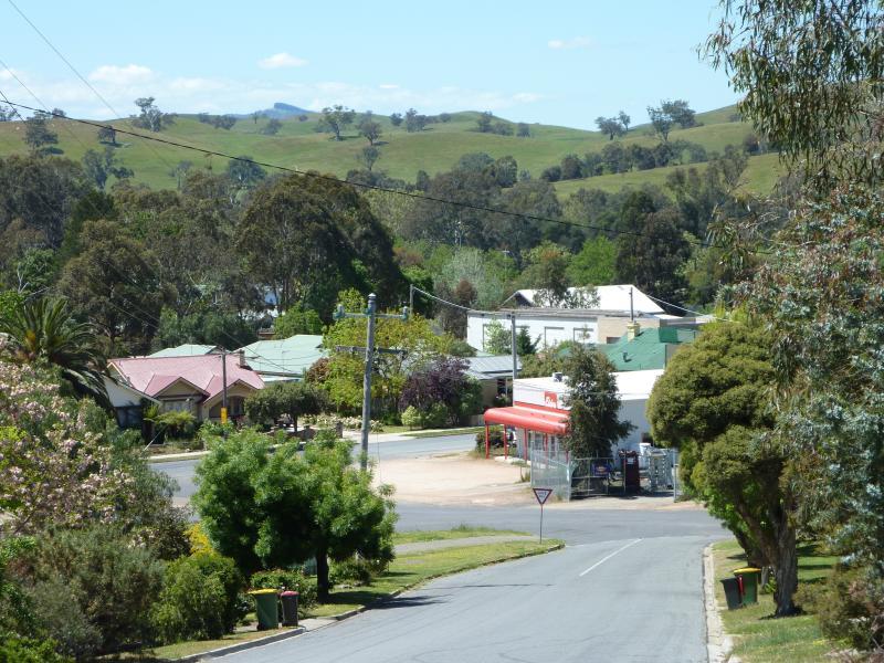 Yea photos - Travel Victoria: accommodation & visitor guide